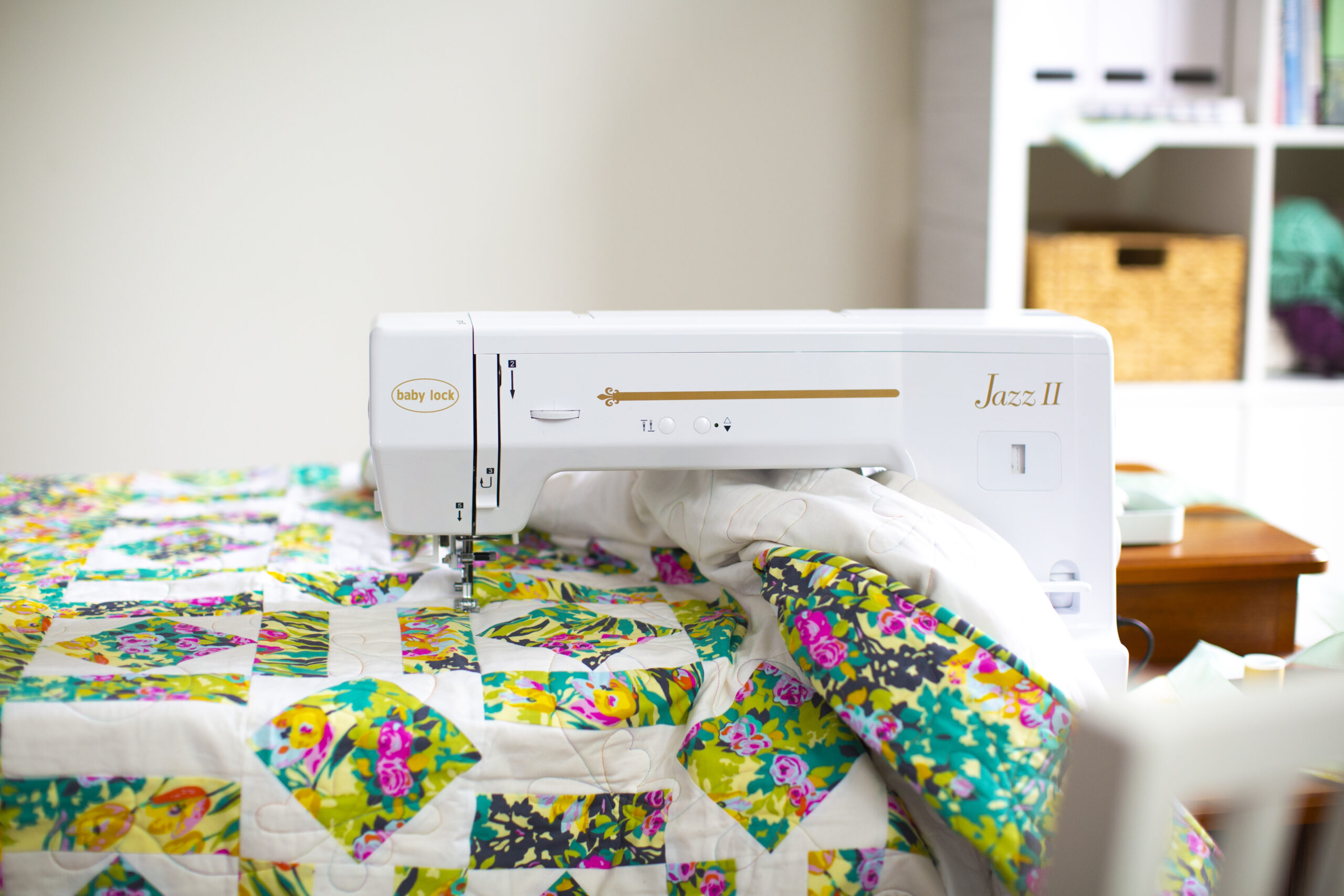 Baby Lock Jazz II Sewing & Quilting Machine W/ Bundle