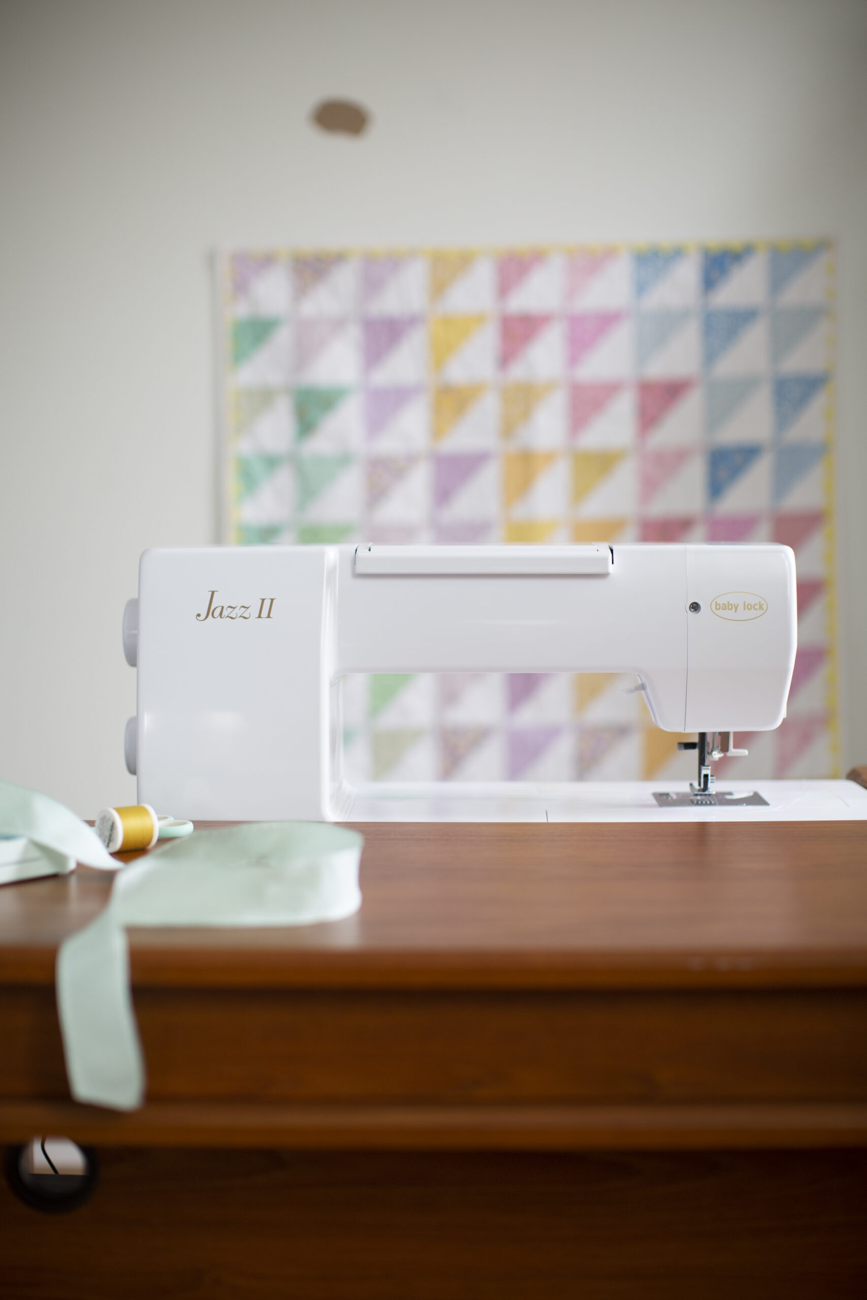 Baby Lock Jazz II Sewing & Quilting Machine W/ Bundle